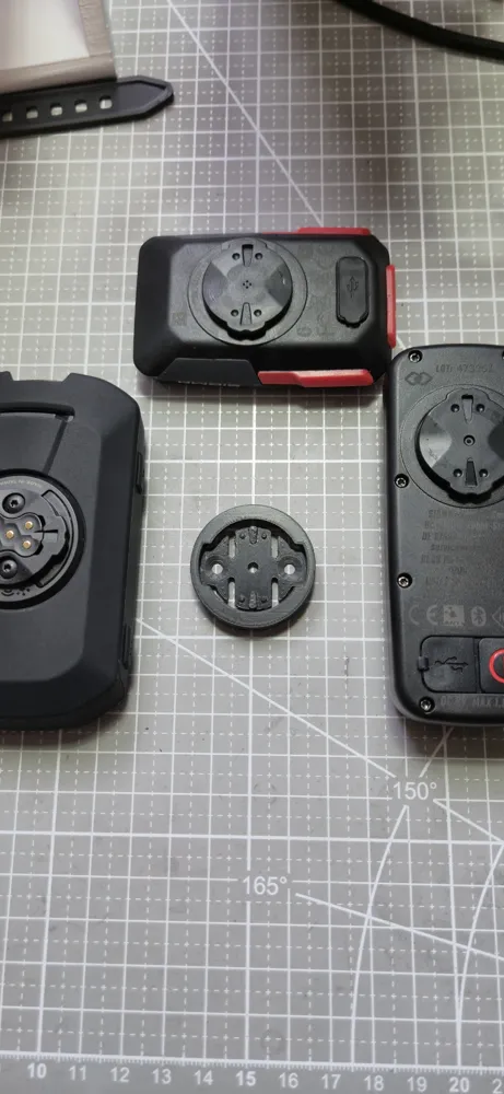 Universalanschluss für Fahrradcomputerhalterung und Licht – Kostenloses ...