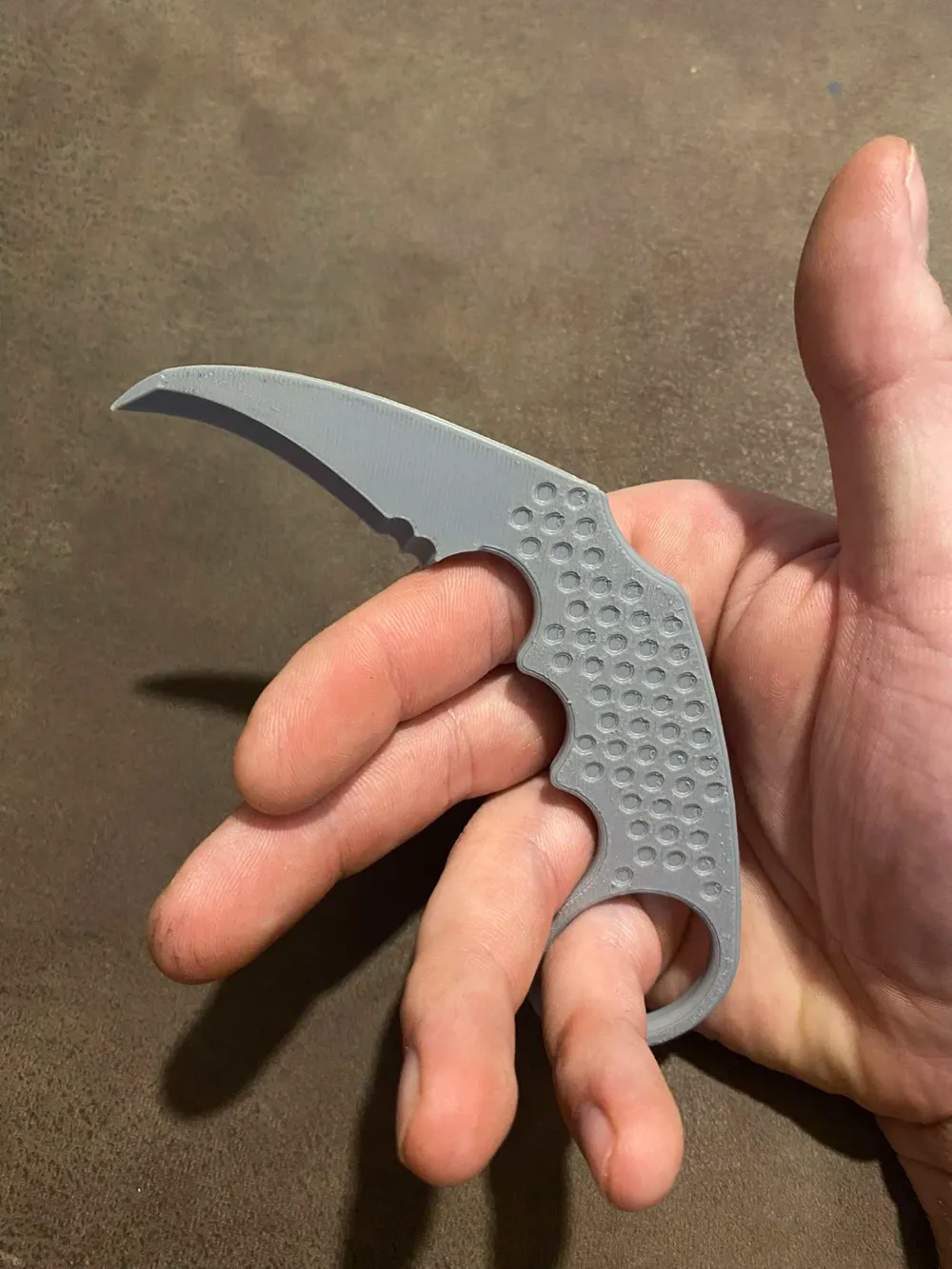 Paper/box cutter karambit by Bordy - MakerWorld