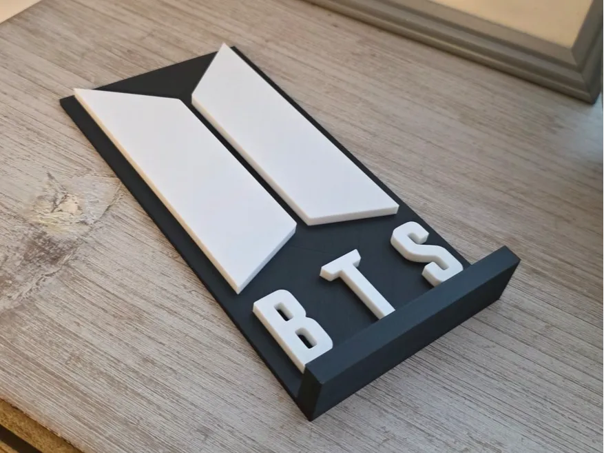 Soporte de exhibición del logotipo de BTS para mesa o estantería por ...