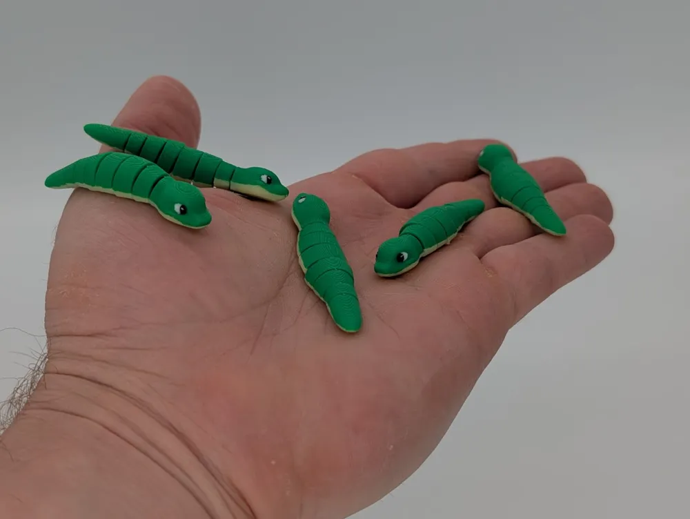 Tiny chubby snake - Free 3D Print Model - MakerWorld