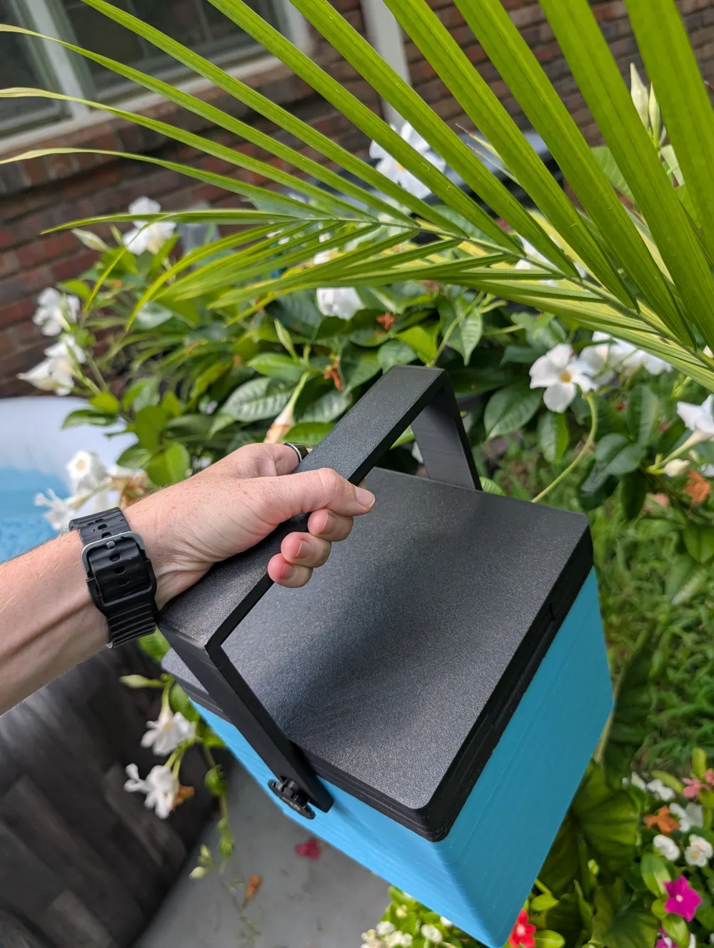 The Pool Day Cooler by Raven MakerWorld: Download Free 3D Models