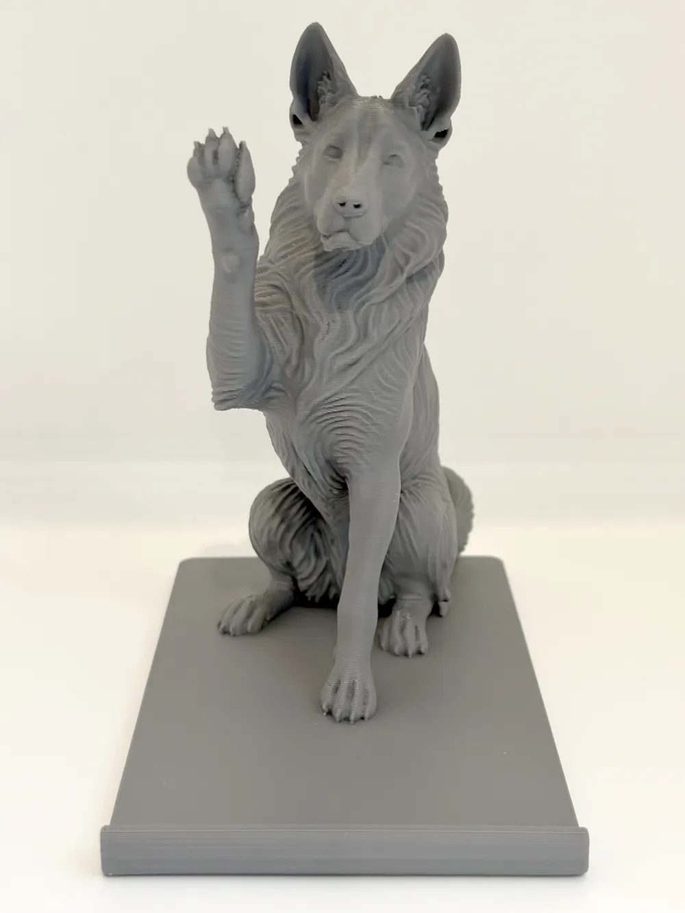 German Shepherd Cellphone/Tablet Holder - Free 3D Print Model - MakerWorld