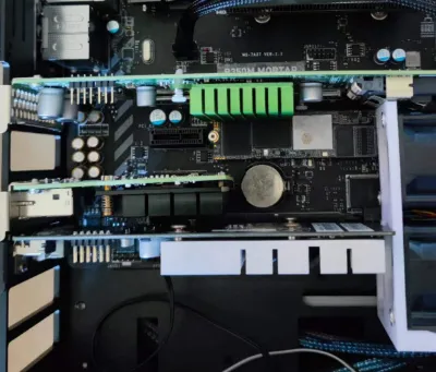 PCIE Cooling Fan Bracket/PCIE散热风扇支架 by nooobe1r - MakerWorld