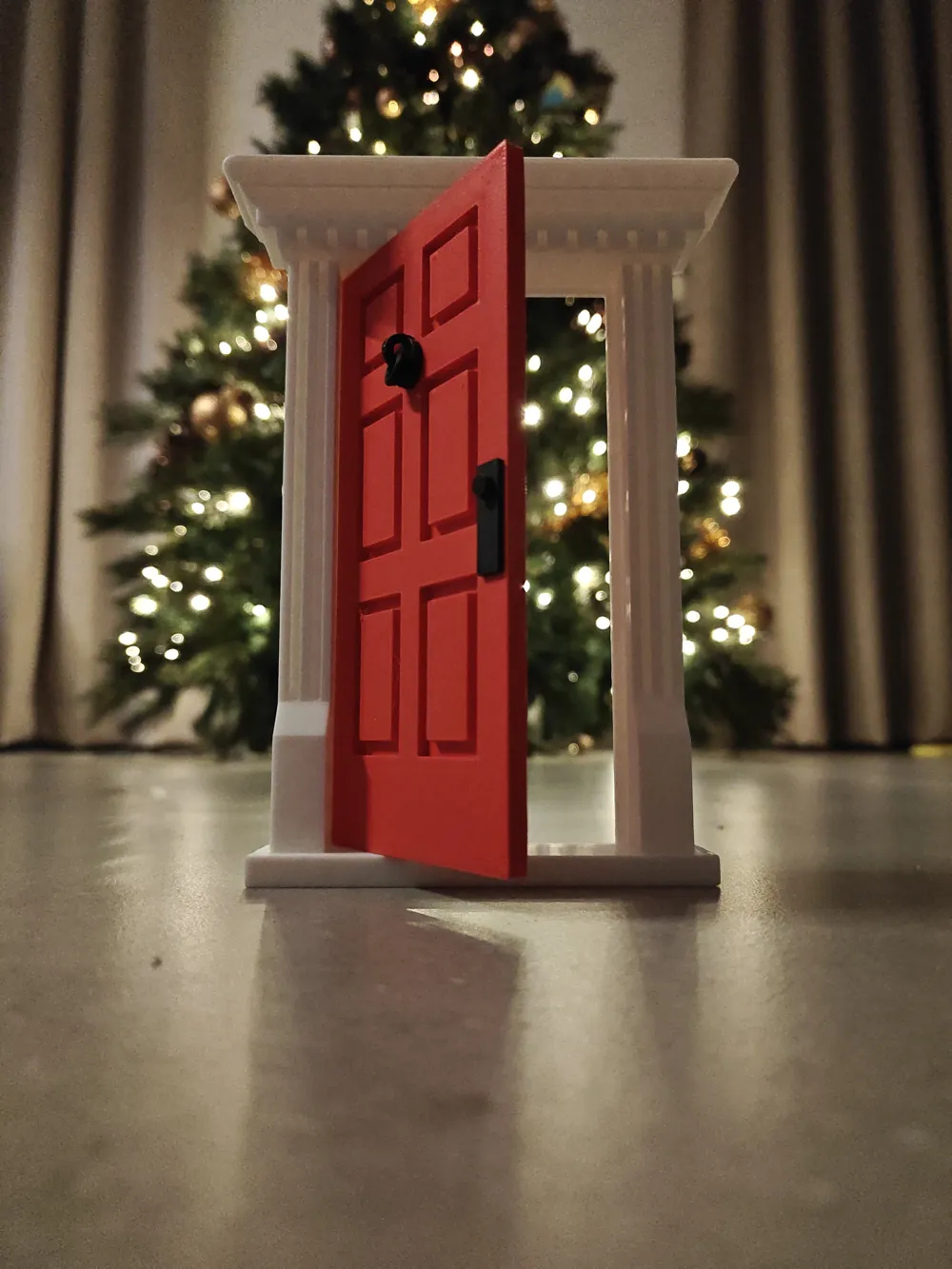 Elf door hinged - Free 3D Print Model - MakerWorld