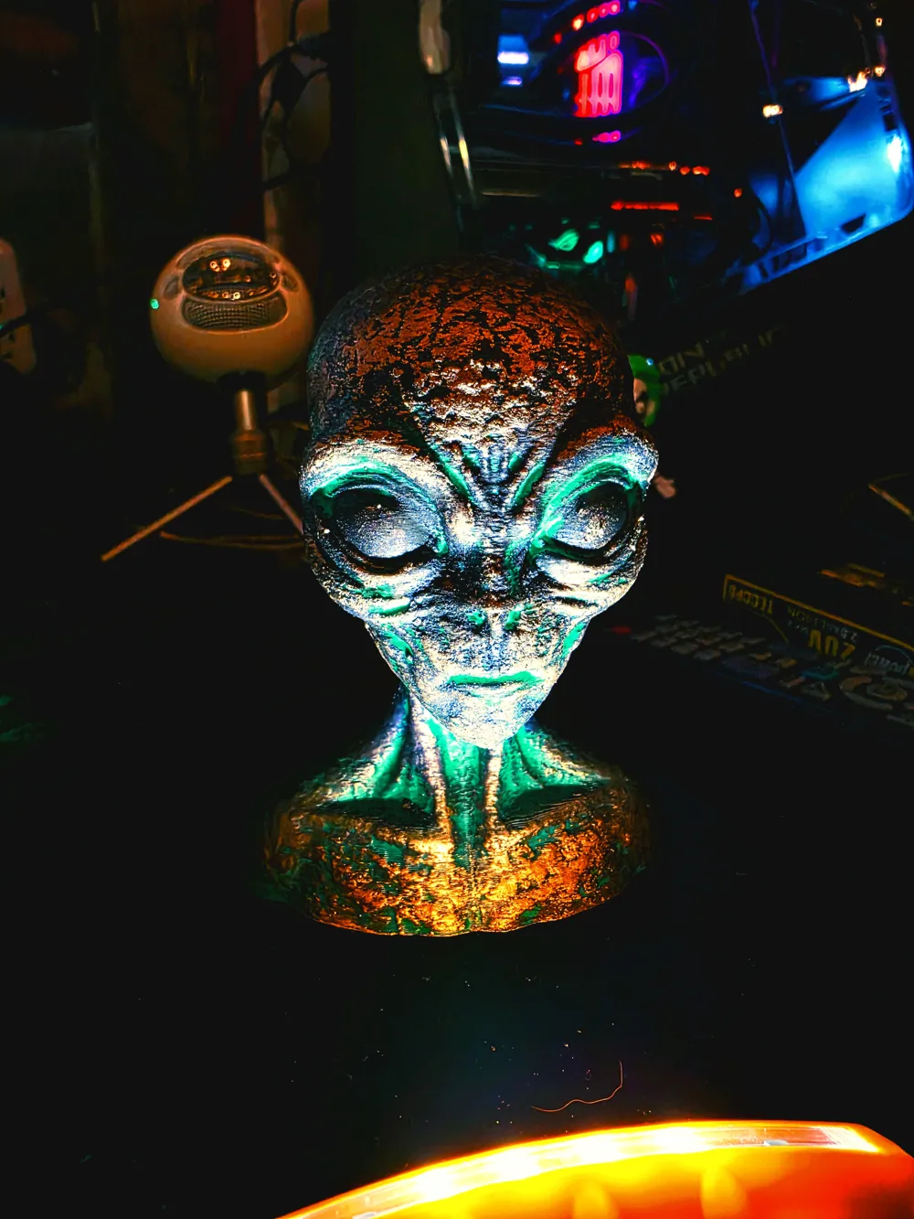 Alien Bust - Mini + Headphone Stand by DTM247 MakerWorld: Download Free ...