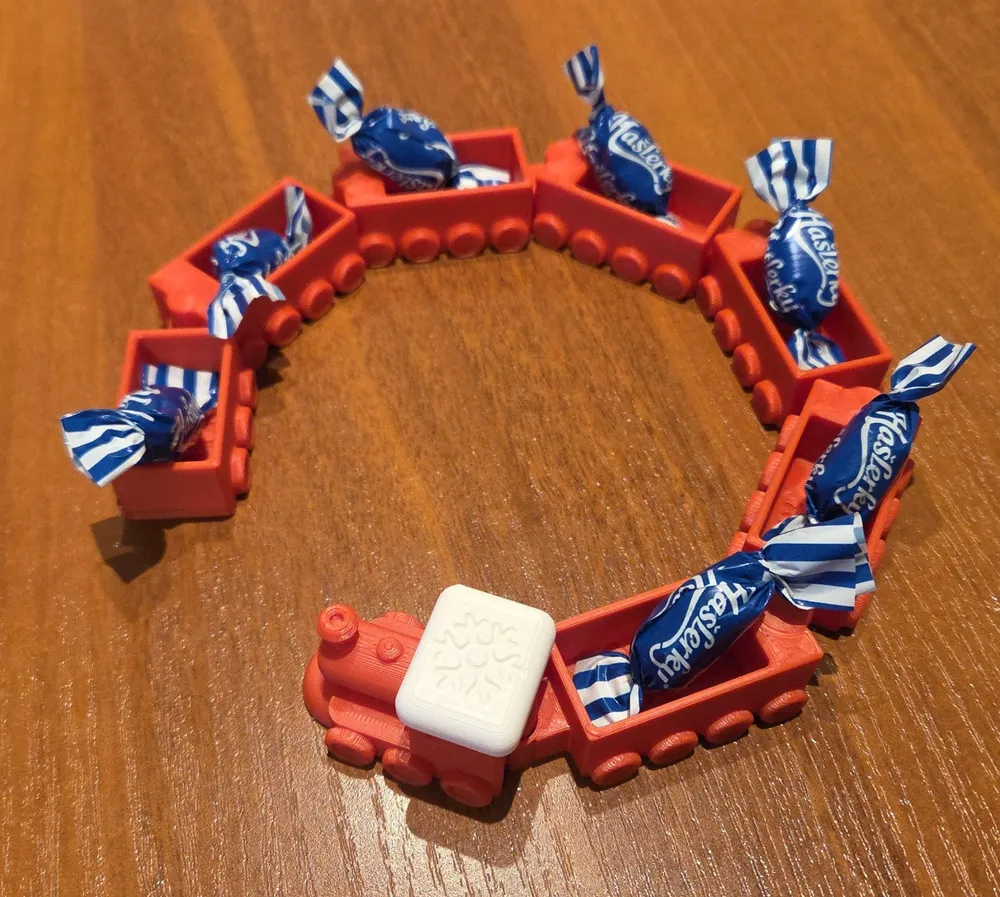 Christmas Candy Articulated Train - Free 3D Print Model - MakerWorld