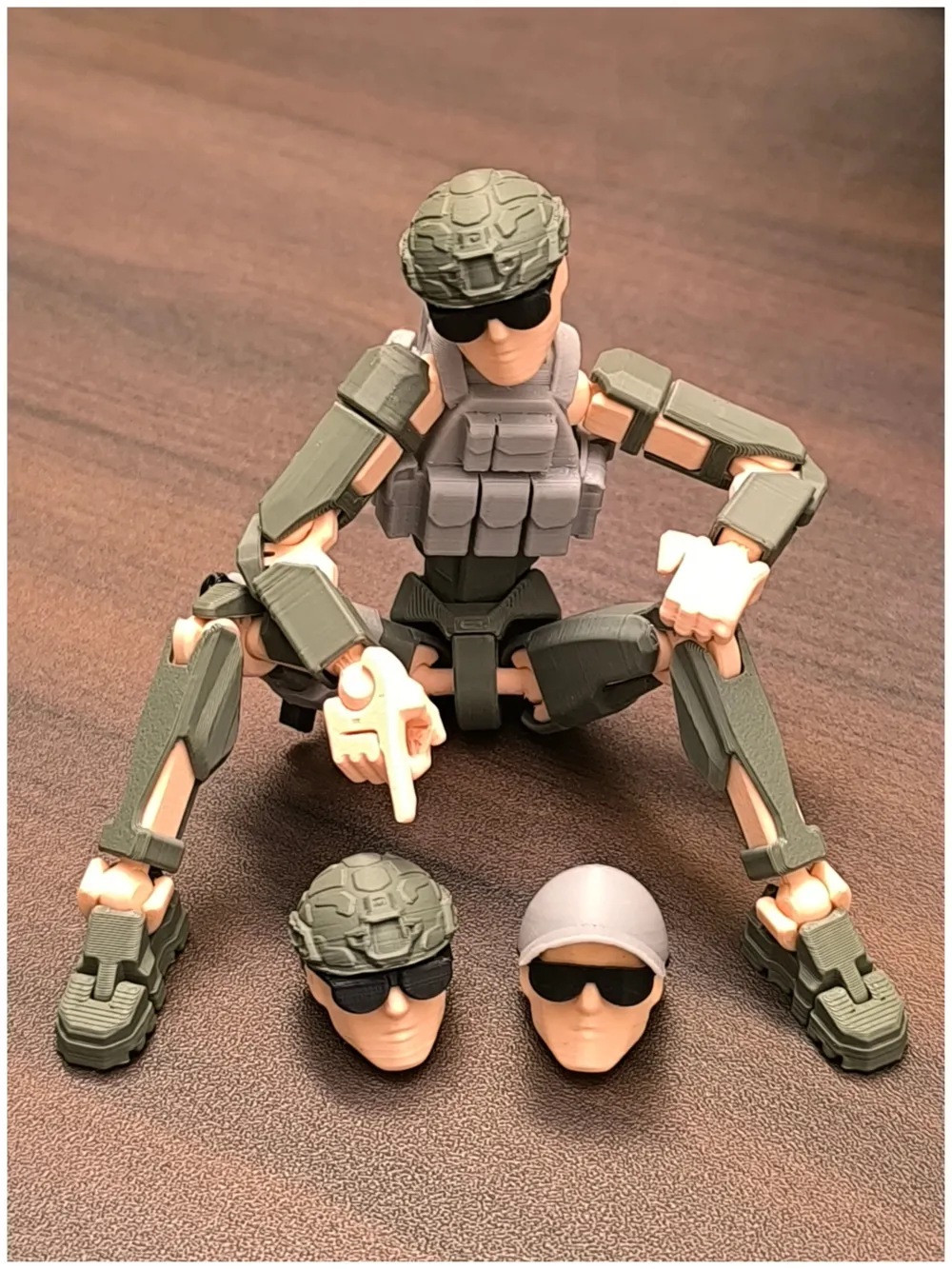 Capacete balístico para Dummy 13 por invader MakerWorld: Baixe modelos ...