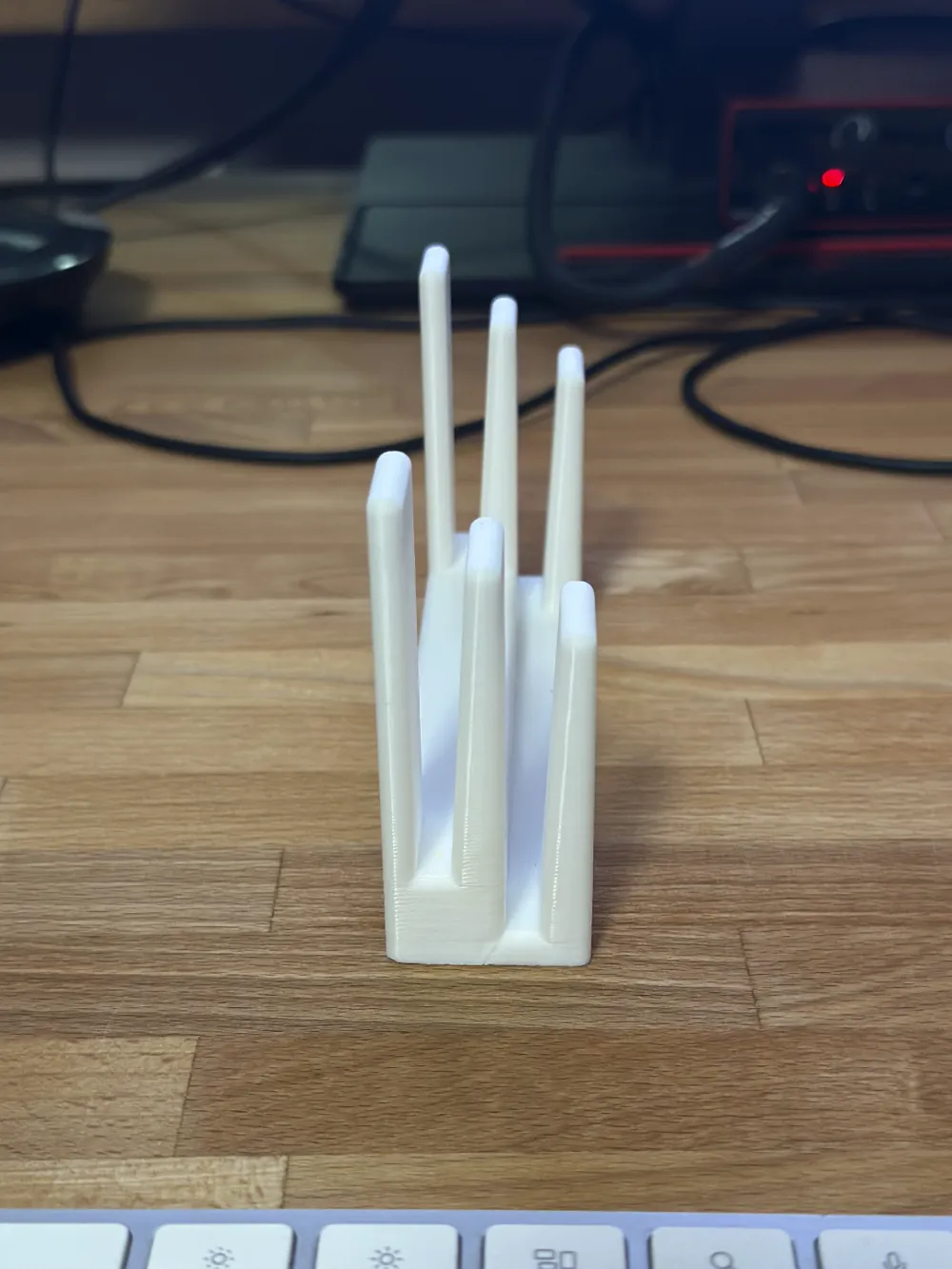 Magic Keyboard and Trackpad stand by Otto Vehviläinen MakerWorld ...