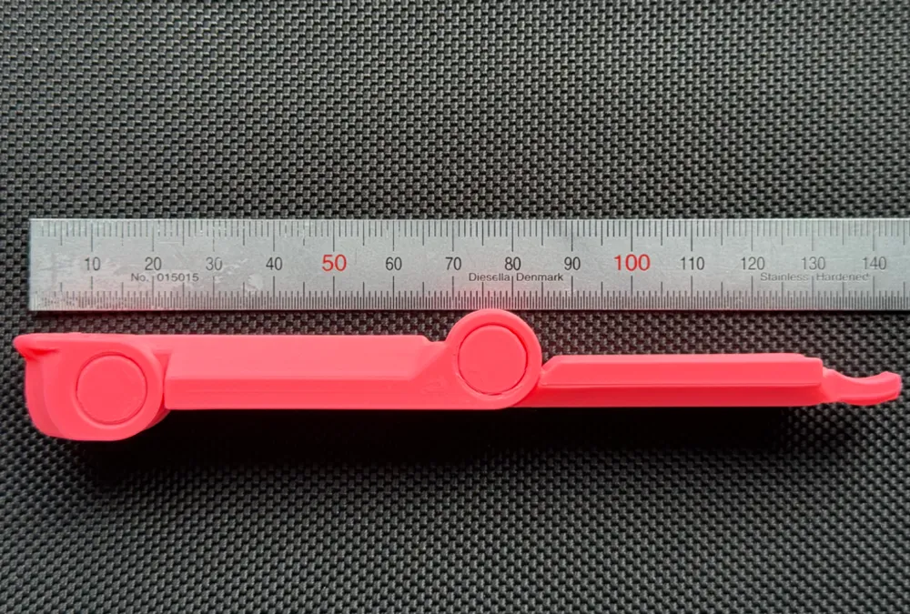 Small Print in Place Bag Sealer Clip with Supports by Stuart Wyre - MakerWorld