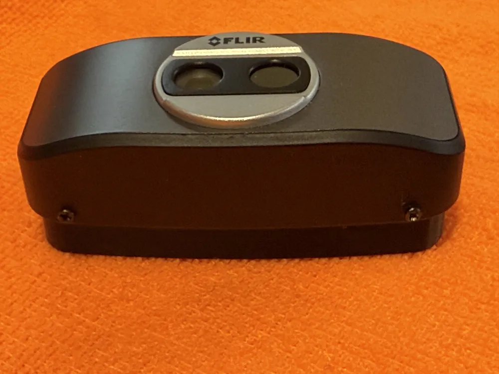 FLIR One 用于扩展电池的后盖 - 免费 3D 打印模型 - MakerWorld