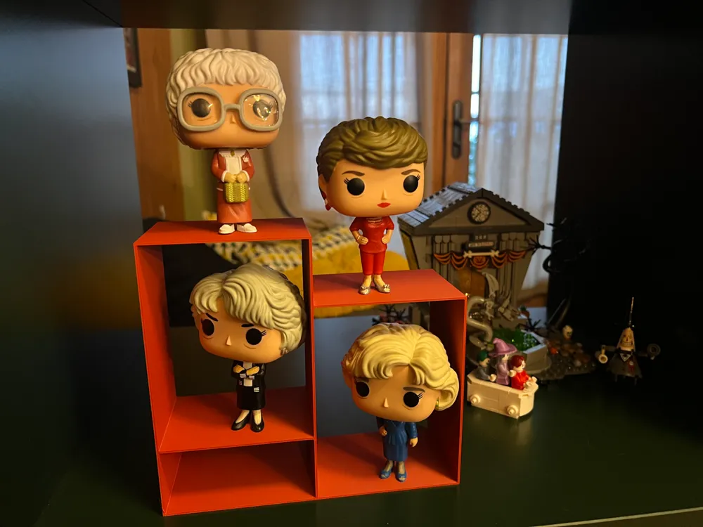 Simple 4 figure Funko Pop Figure Display by RG3D - MakerWorld