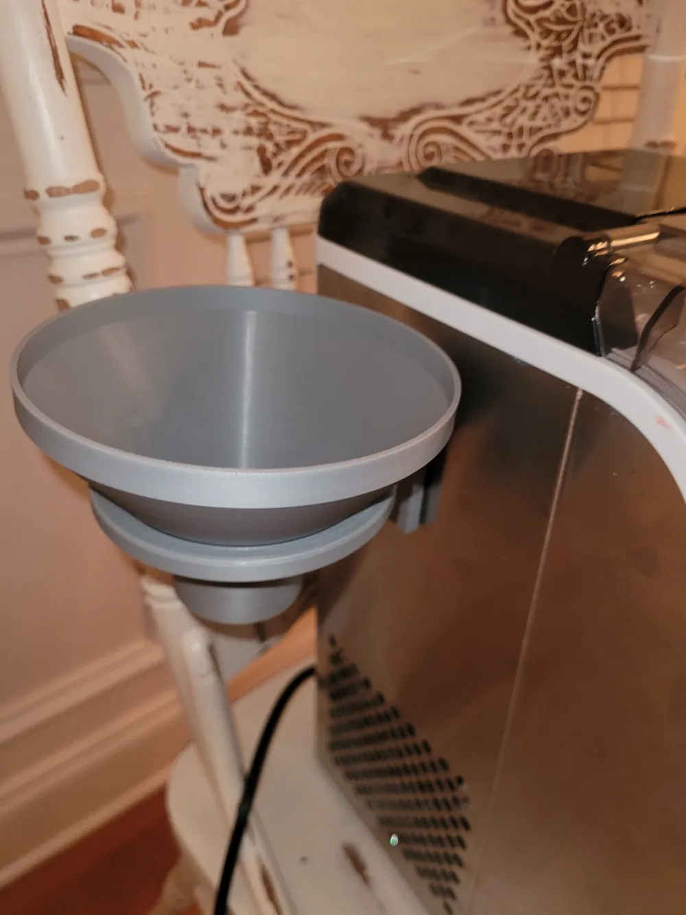 Funnel with wide base and holder by Engineer Guy - MakerWorld