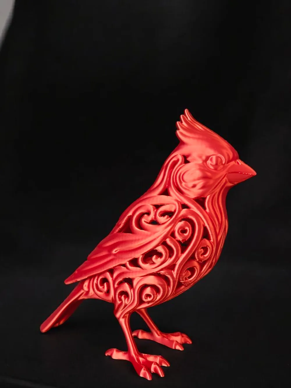 Elegant openwork Cardinal bird figure - Free 3D Print Model - MakerWorld