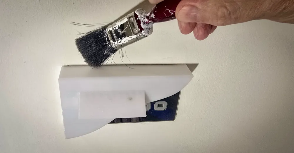 Painting shield for electrical sockets etc. by monkeyfinger - MakerWorld