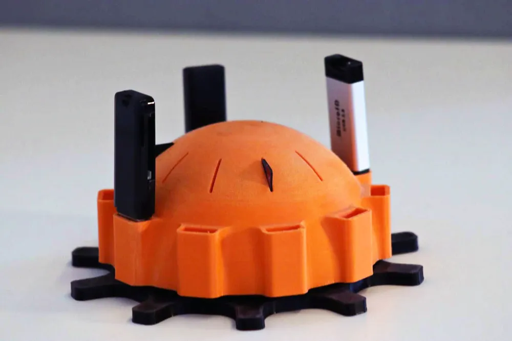 Rotating Usb Hub by Giga703 MakerWorld: Download Free 3D Models