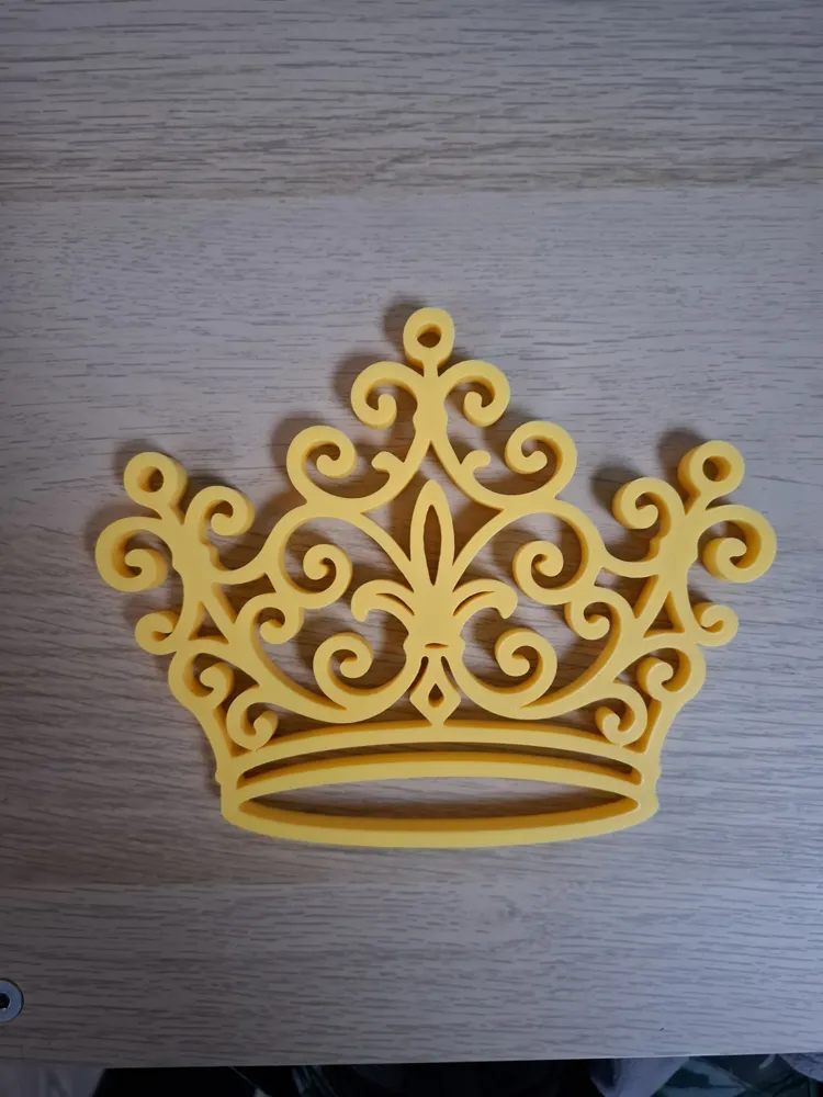 Elegant Crown Wall Decor - Free 3D Print Model - MakerWorld