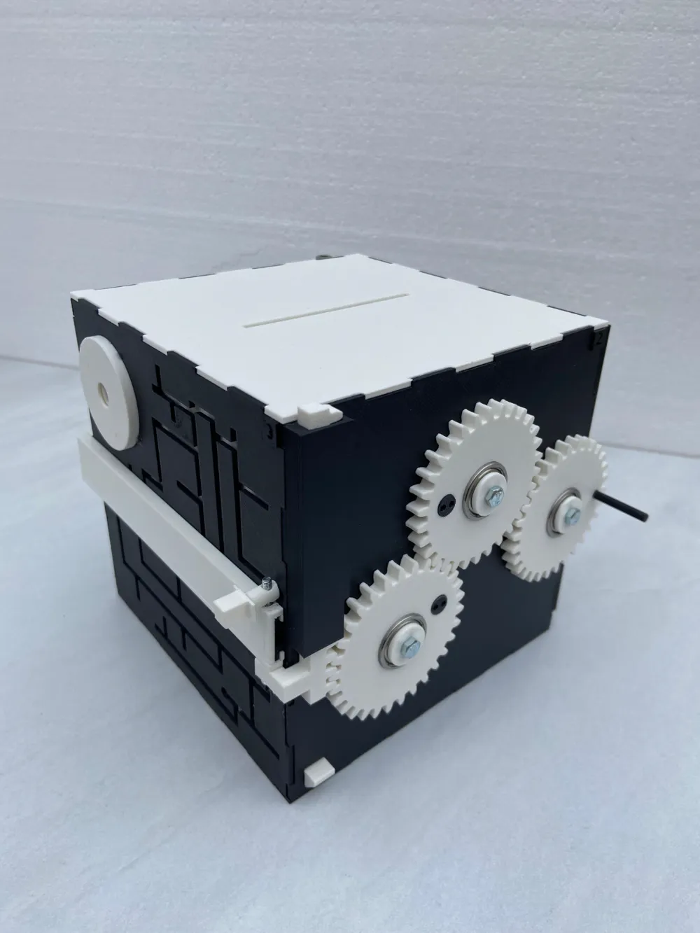 Four-Seal Vault – Shikuro – the escape box - Free 3D Print Model ...