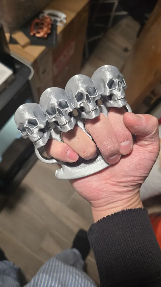 skull knuckles by EVERYTHINGPLUSULTRA MakerWorld: Download Free 3D Models