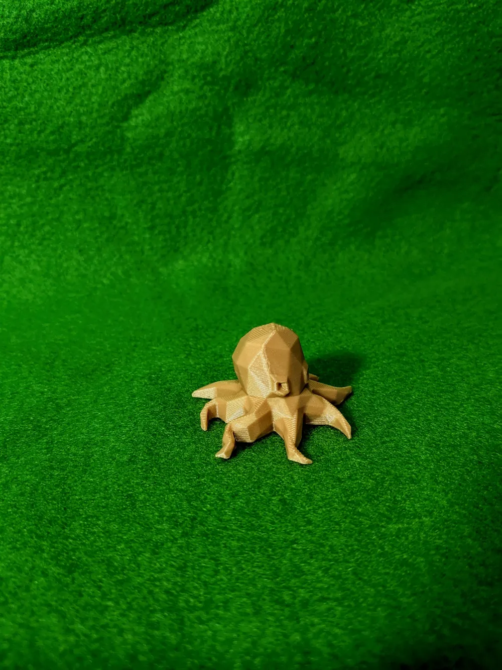 Cute Low Poly Desk Octopus by olitty - MakerWorld