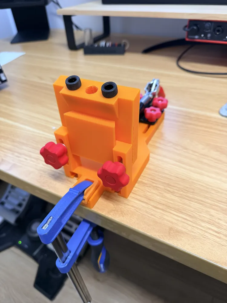 Pocket hole jig by Rod MakerWorld: Download Free 3D Models