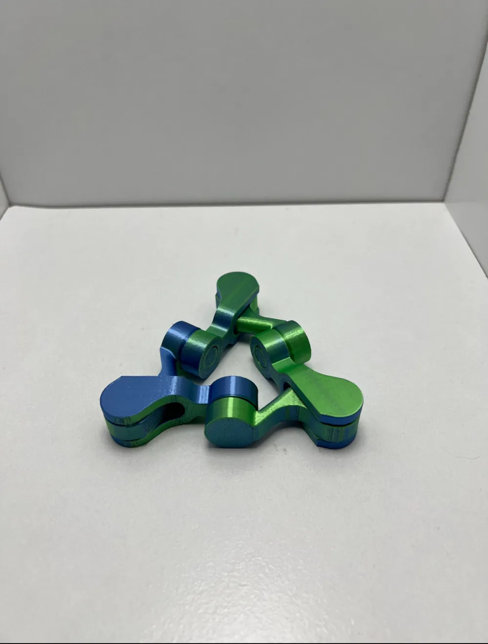 triangle fidget by LiL_PPJ - MakerWorld