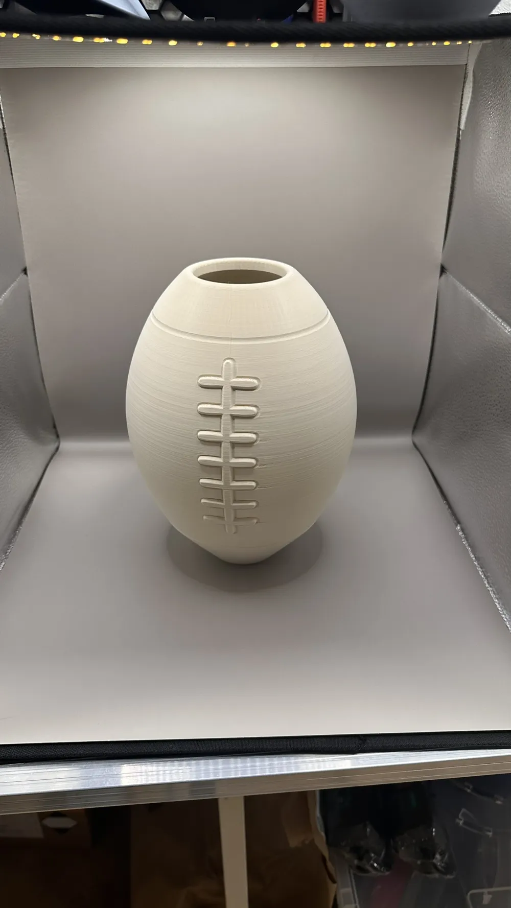 Football Blumenvase NFL Deko von 3Dimensions Office MakerWorld ...