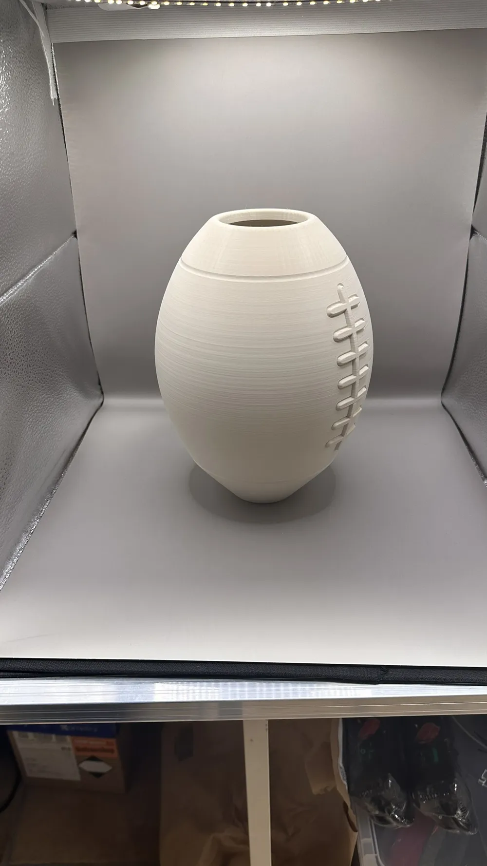 Football Blumenvase NFL Deko von 3Dimensions Office MakerWorld ...