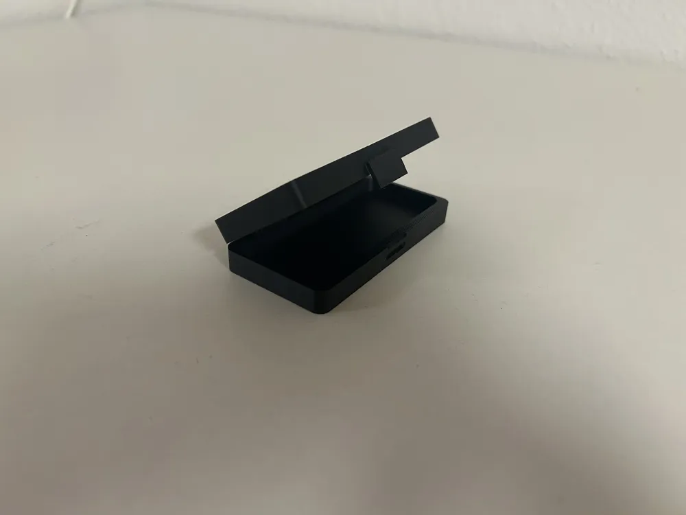 Customizable box with clip closure - Free 3D Print Model - MakerWorld