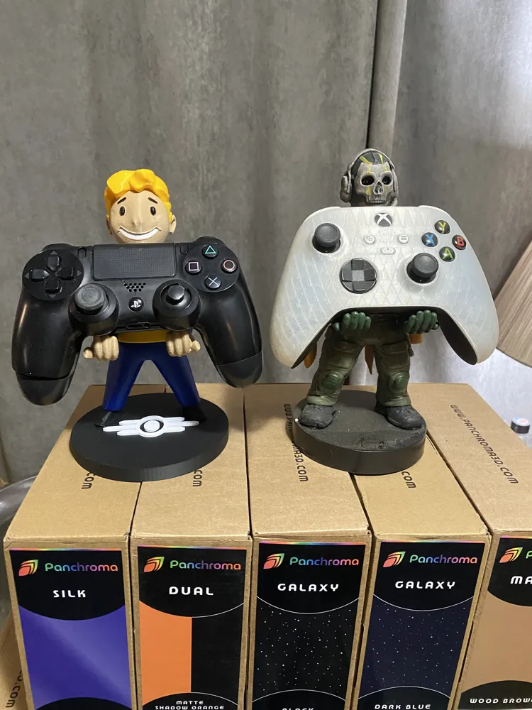 FALLOUT 3 & 4 VAULT BOY CONTROLLER HOLDER-101..111 by Eric36 MakerWorld: Download Free 3D Models