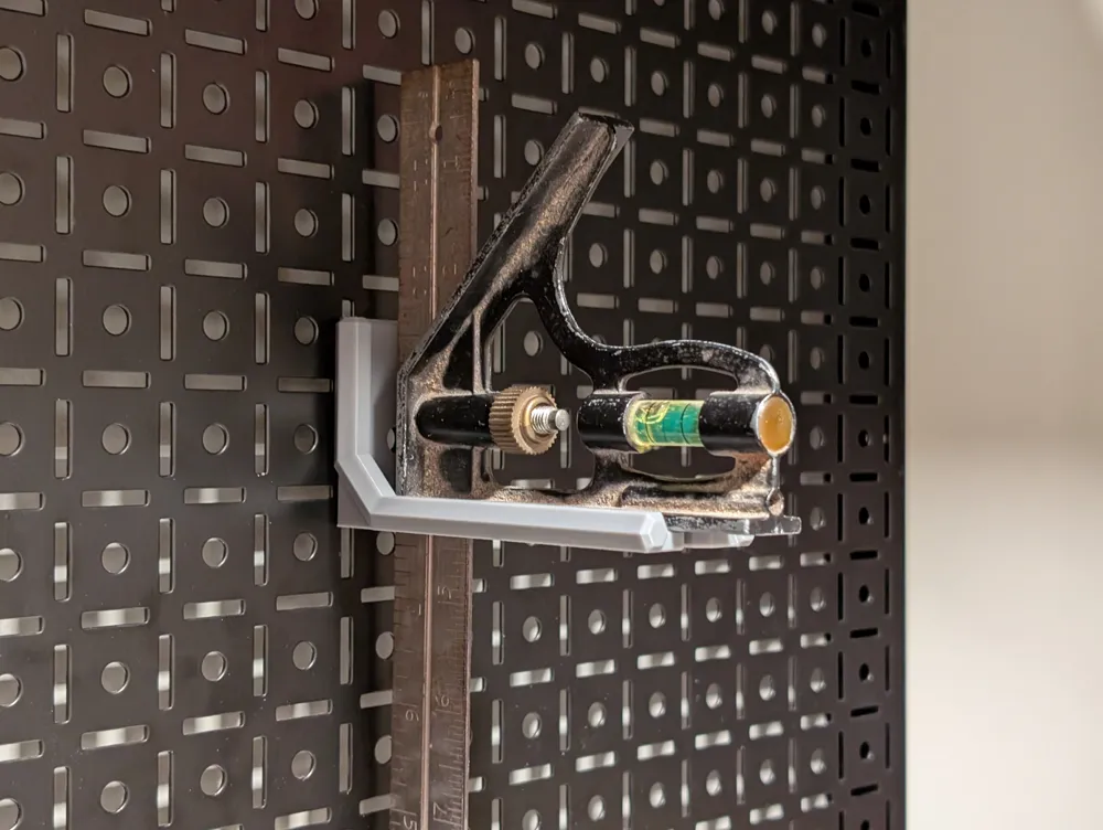 Combination Square Holder for OmniWall by Magna MakerWorld: Download ...