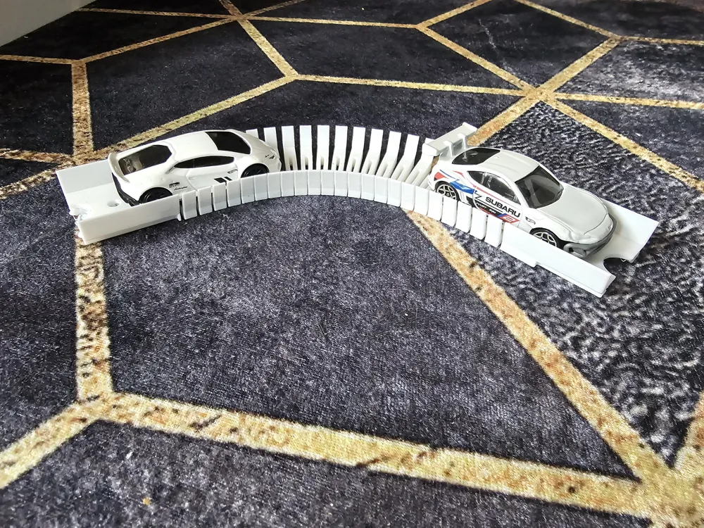 Flexible Hot Wheels Track (FLEXI-TRACK) - Free 3D Print Model - MakerWorld