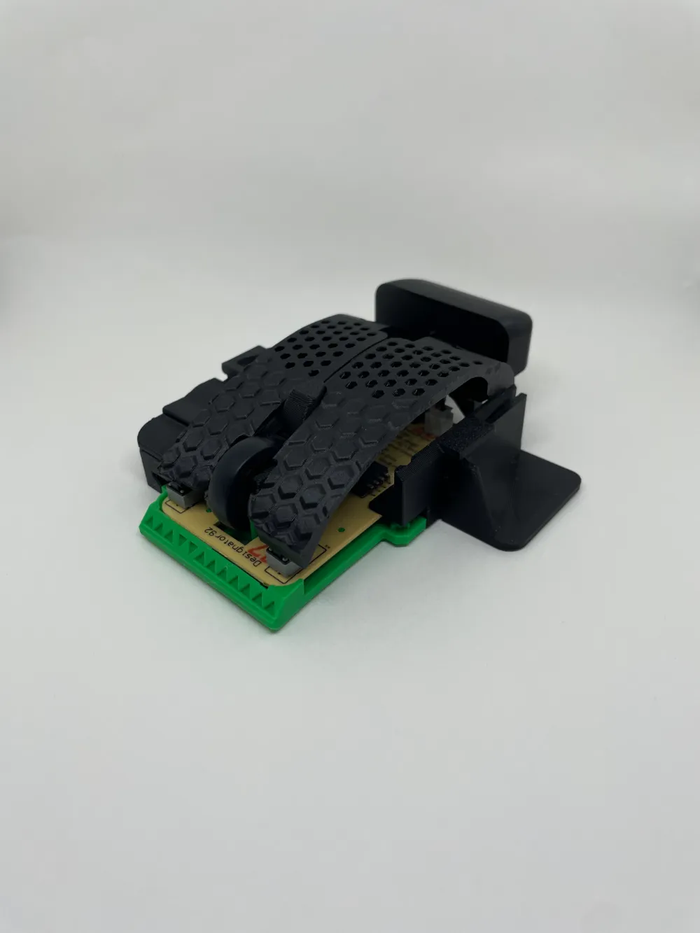 Thunder 1 - modular wirelles mouse (Bambu Kit 002) by Dezist9MakerWorld ...