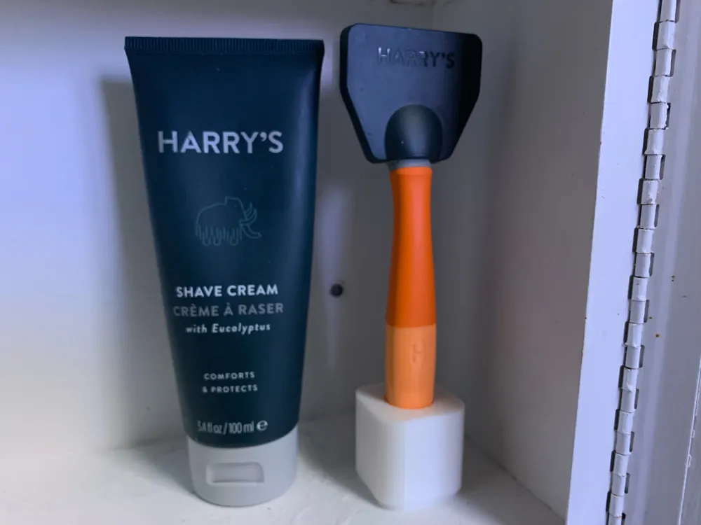 Razor Cube Stand — for Harry's Razors by andysmith_ca MakerWorld ...