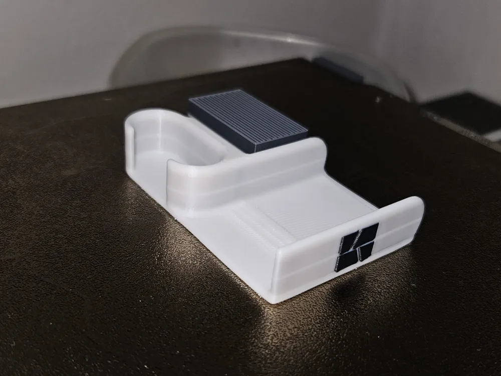 Waste fly stopper - Simple chute for the A1 mini by SimonCat - MakerWorld