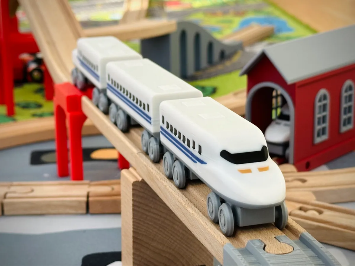 "Shinkansen" Bullet Train Set for Wooden Tracks - Free 3D Print Model ...