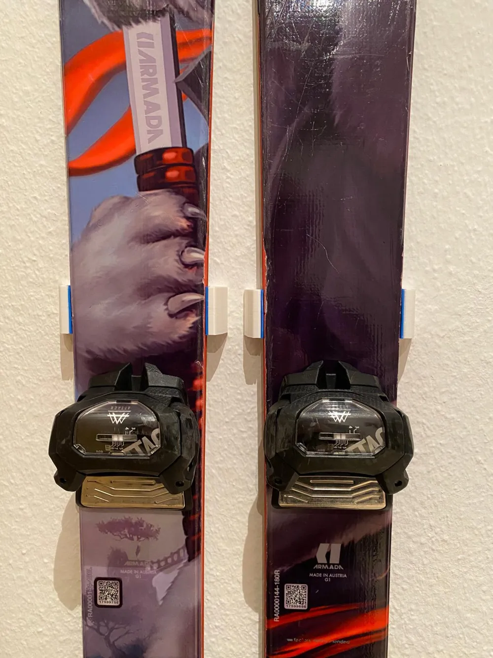 SKI Wallmount - Free 3D Print Model - MakerWorld