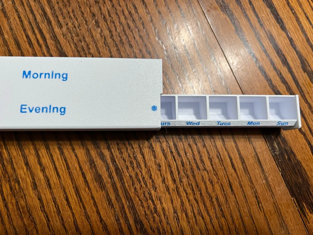 Morning and Evening Pill Organizer by cbaileyhp - MakerWorld
