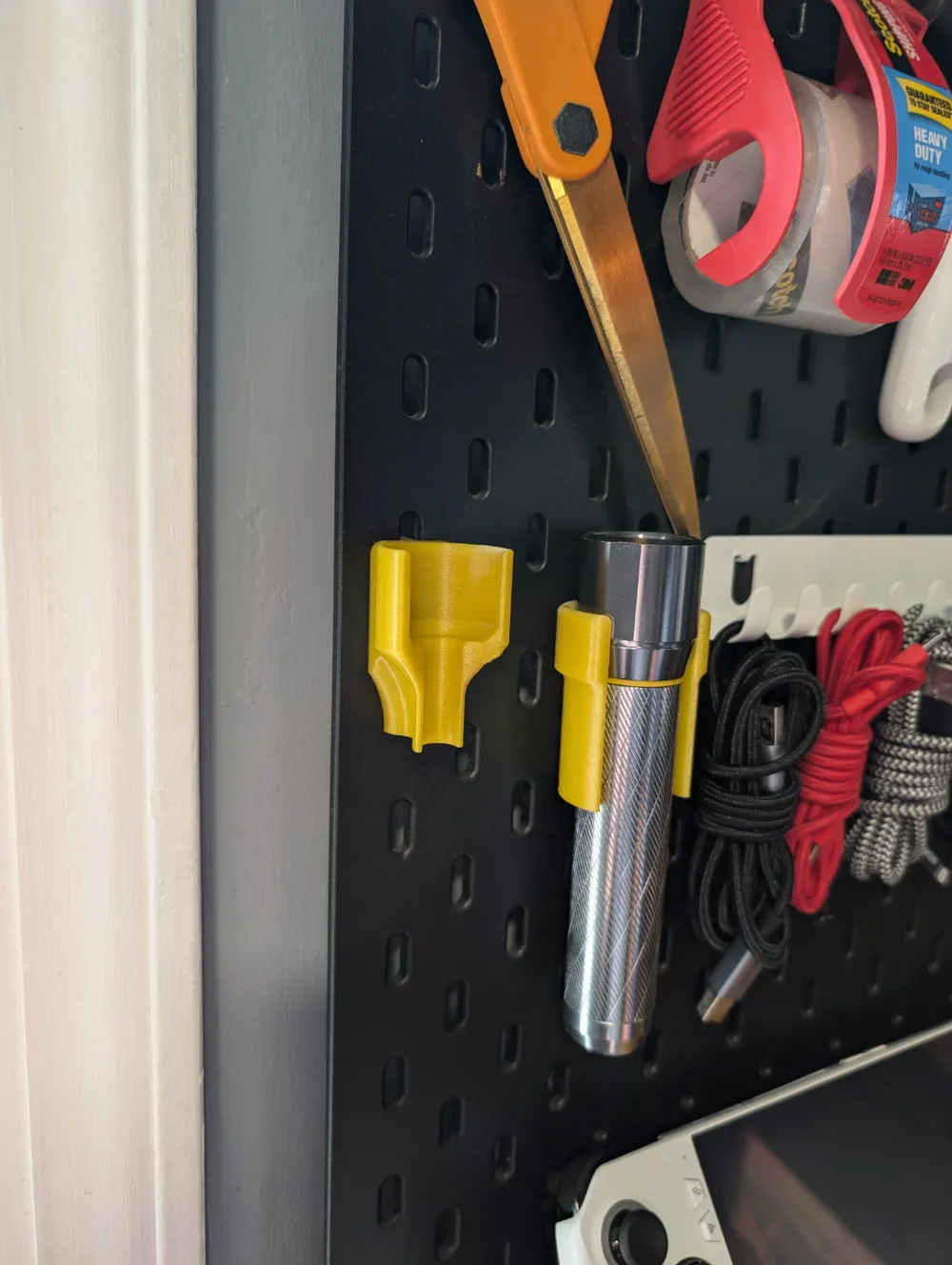 LTT Screwdriver Ikea Skadis Mount by maDIOne - MakerWorld