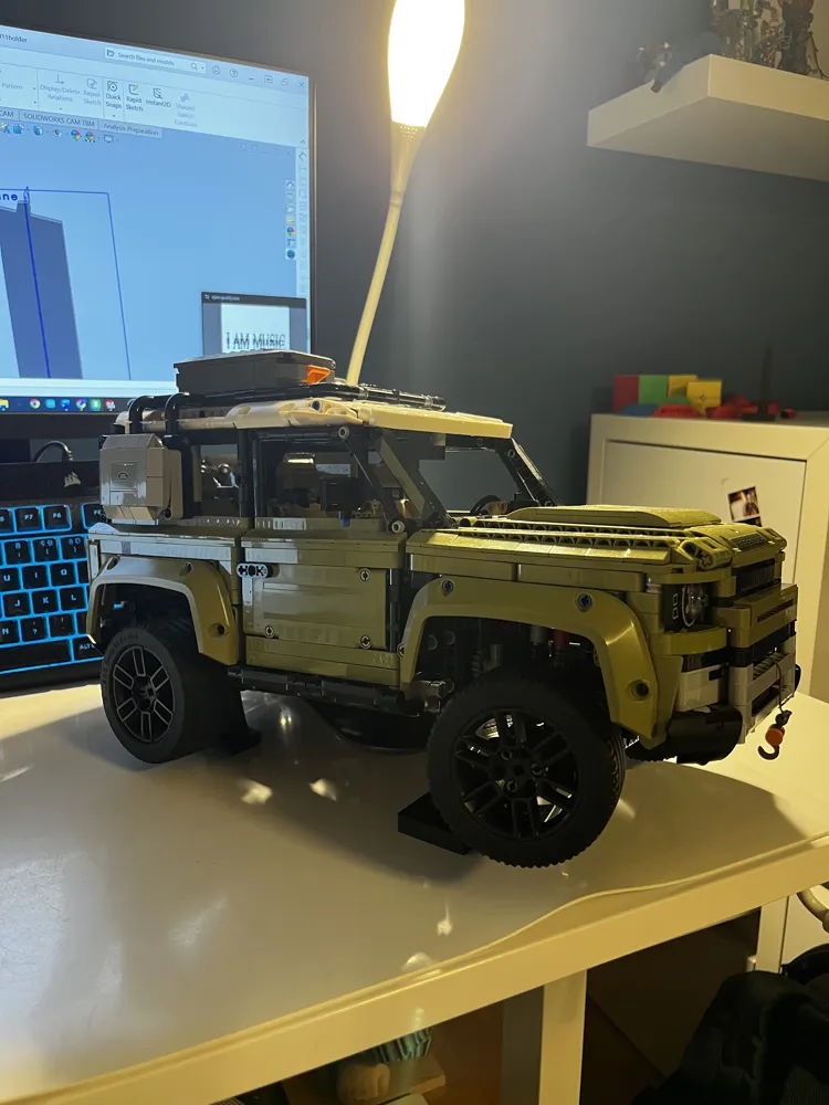 Defender holder by aaron the 3D guy MakerWorld: Download Free 3D Models