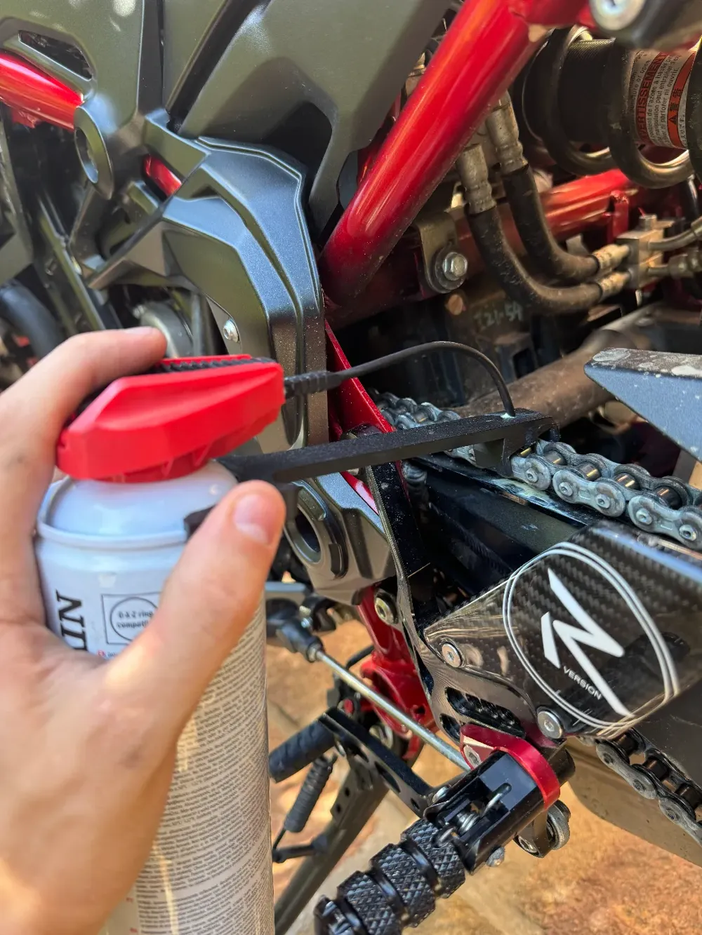 Motorcycle Chain Oiler 525 IPONE Remixed by pepitofuego - MakerWorld