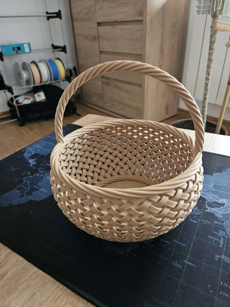 Basket (woven) - Free 3D Print Model - MakerWorld