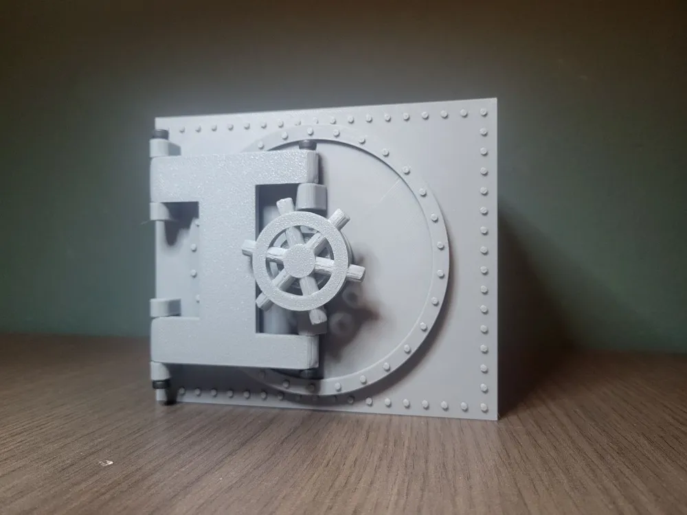 Vault piggy bank by mac93 - MakerWorld