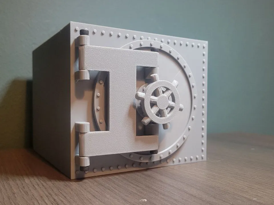 Vault piggy bank by mac93 - MakerWorld
