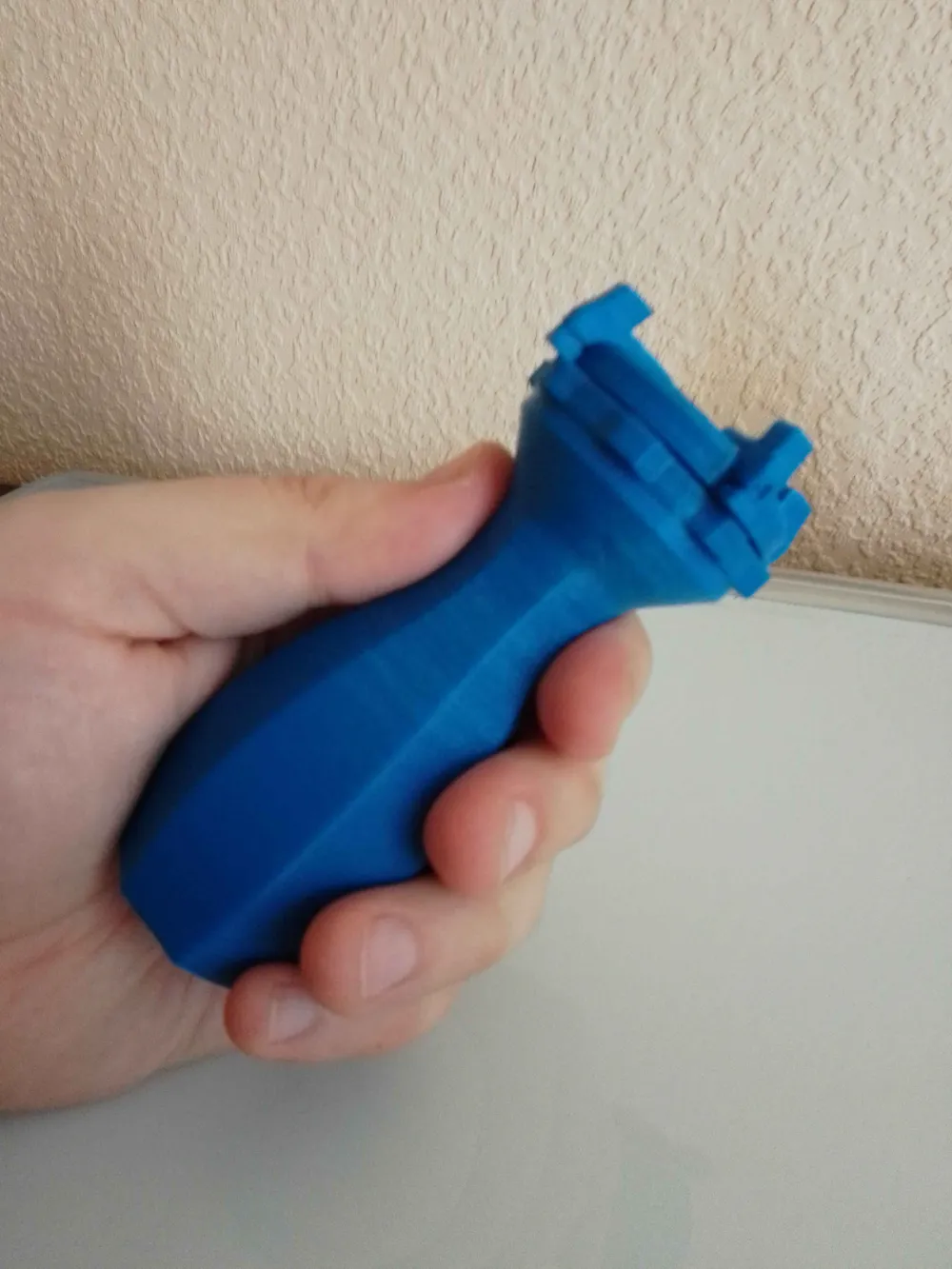 4-claw chuck miniature holder (Ashwood remix) - Free 3D Print Model ...