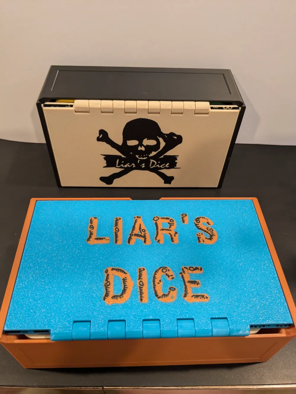 Liar's Dice (Perudo) Board Game w/ Bidding Board by evets17 MakerWorld ...