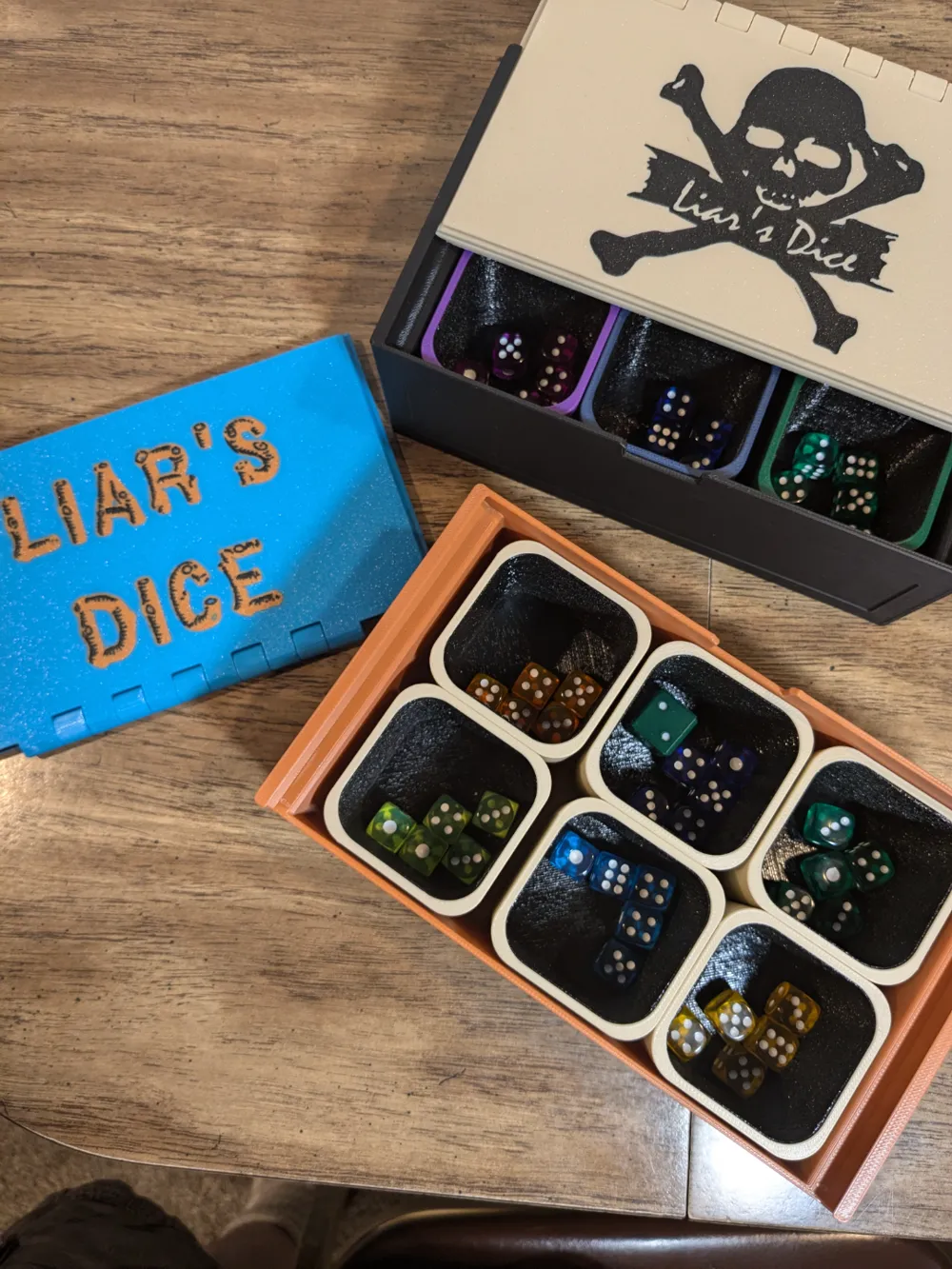 Liar's Dice (Perudo) Board Game w/ Bidding Board - Free 3D Print Model ...
