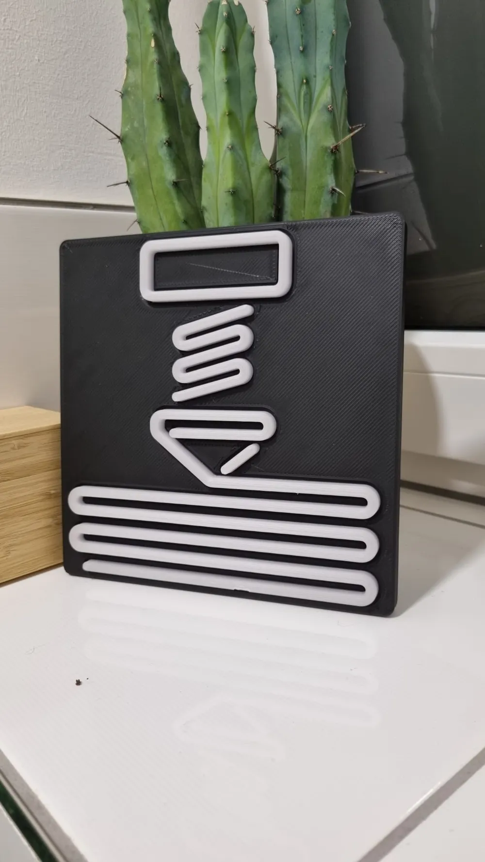 Nozzle Neon Sign Remix (glow in the dark filament) Remixed by ...