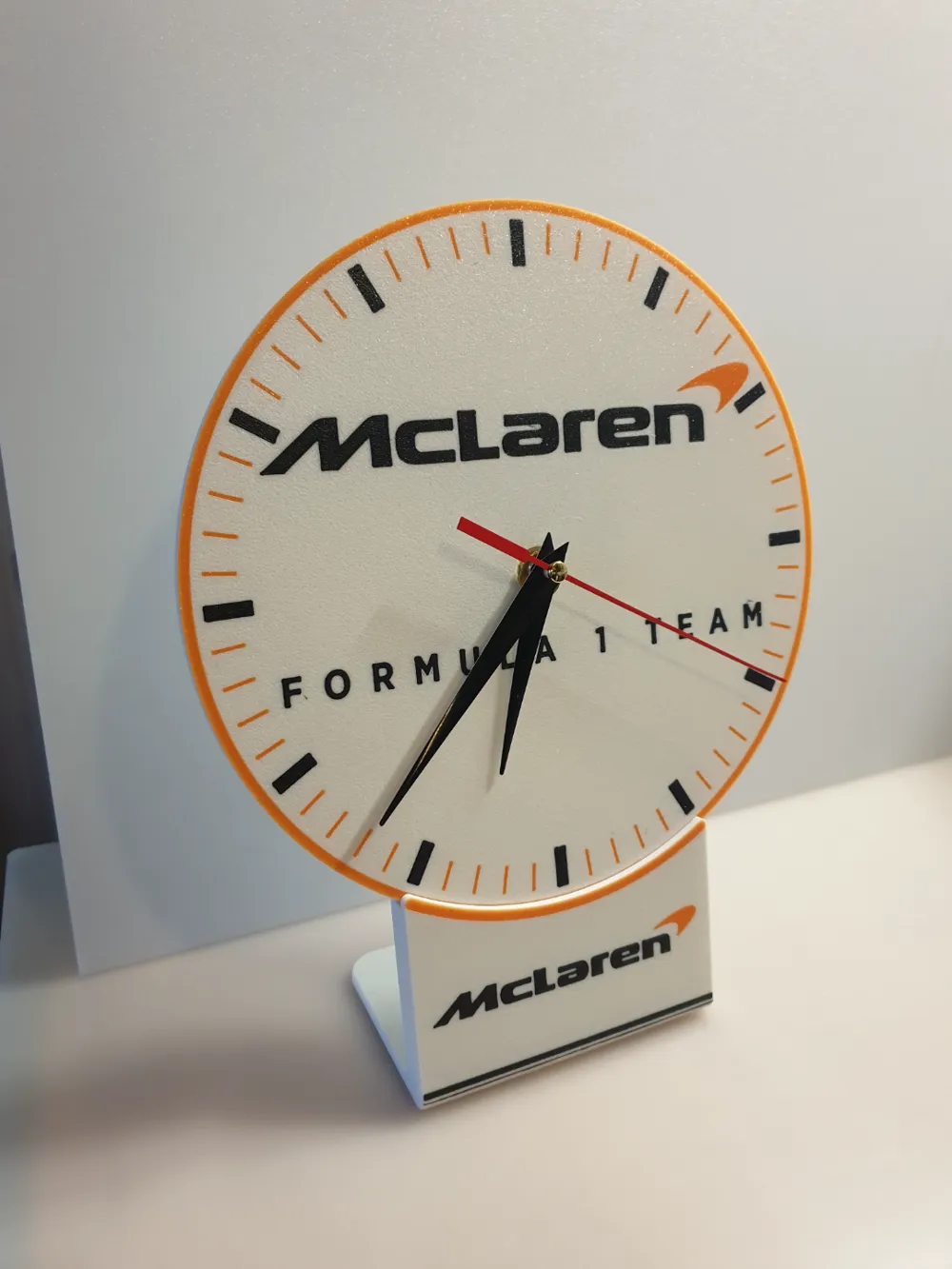 McLaren F1 clock, on the wall or on the table by Jendapce - MakerWorld