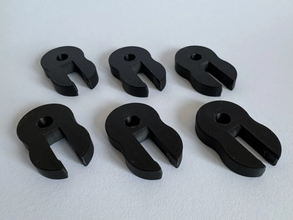 Juguete de cadena infinita con giro por Peter Noorlander MakerWorld ...