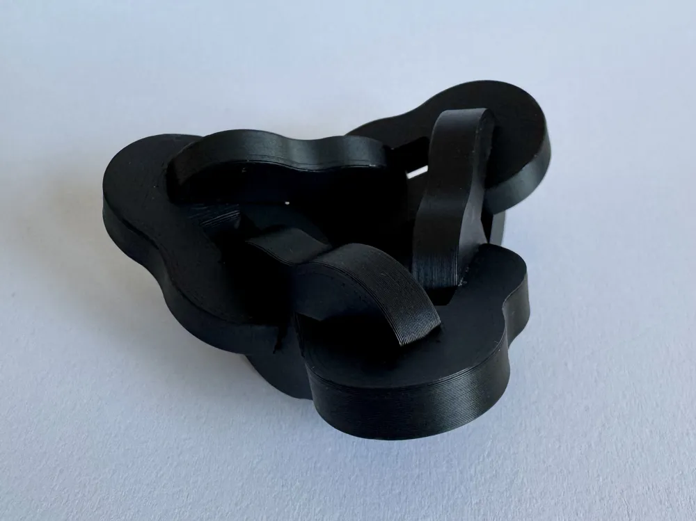 Juguete de cadena infinita con giro por Peter Noorlander MakerWorld ...